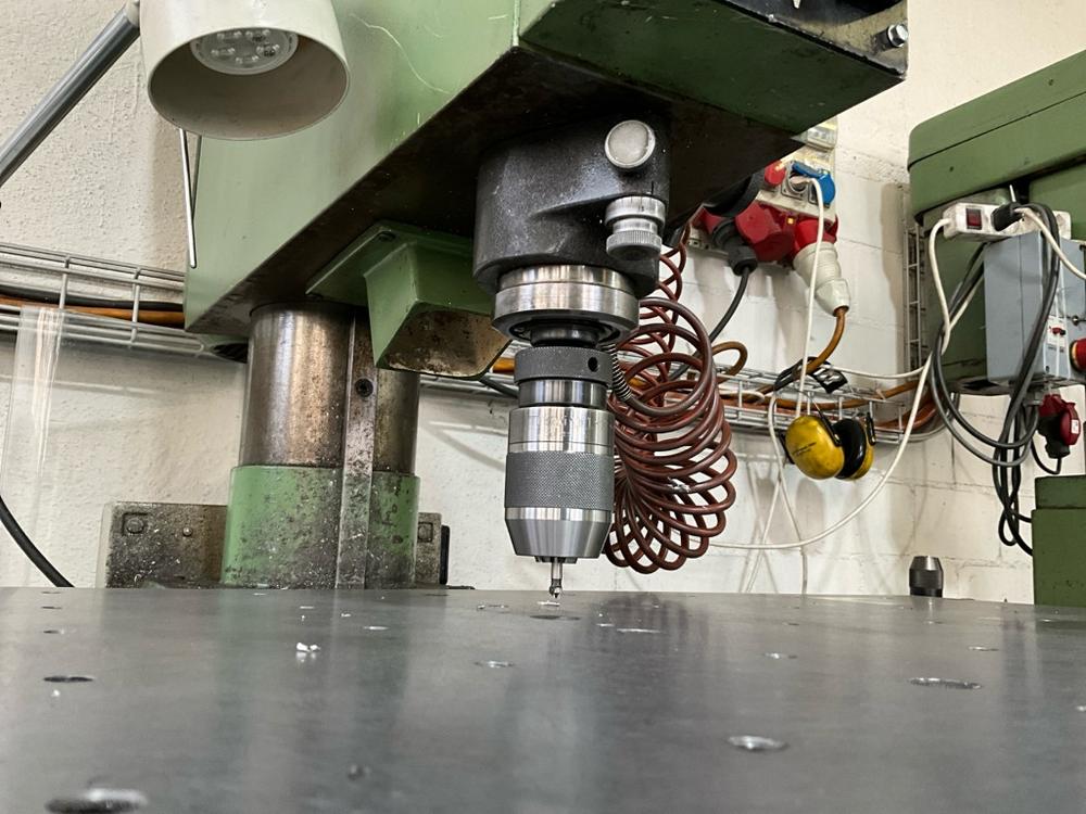 Aciera 22V pillar drilling machine | Dome Auctions